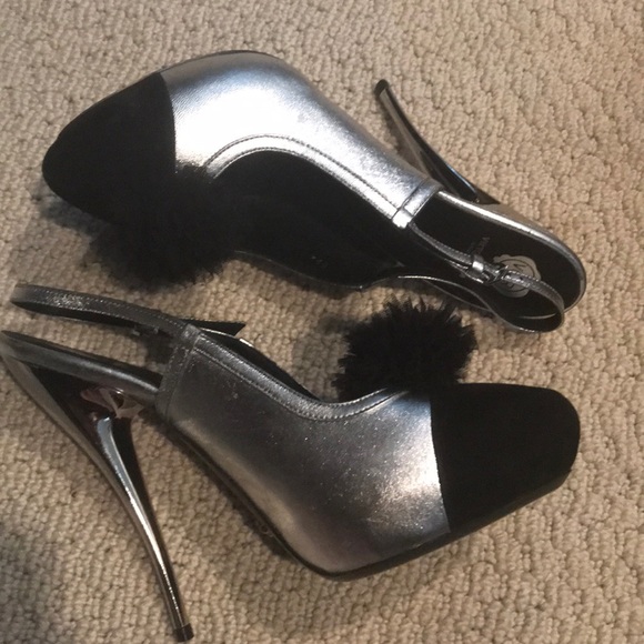 Viktor & Rolf | Shoes | Viktor Rolf Black And Silver Shoes Size 395 ...